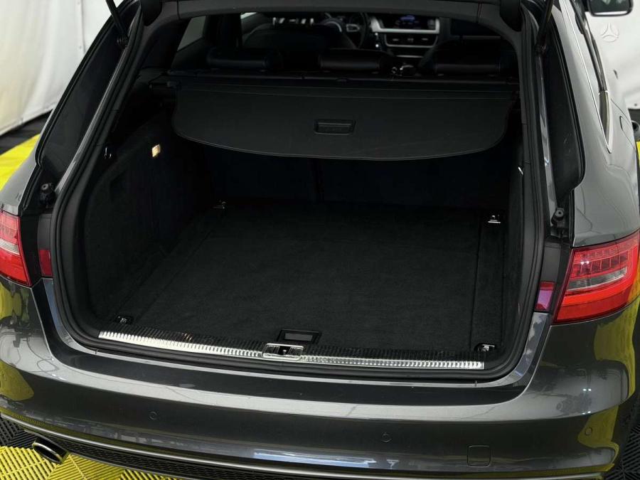 Grey Audi A4 2012 in Vilnius, with an engine capacity of 1.80 L and mileage of 198 thousand km for 8250 €, photo 13 on AUTOMOTO.COM.LV