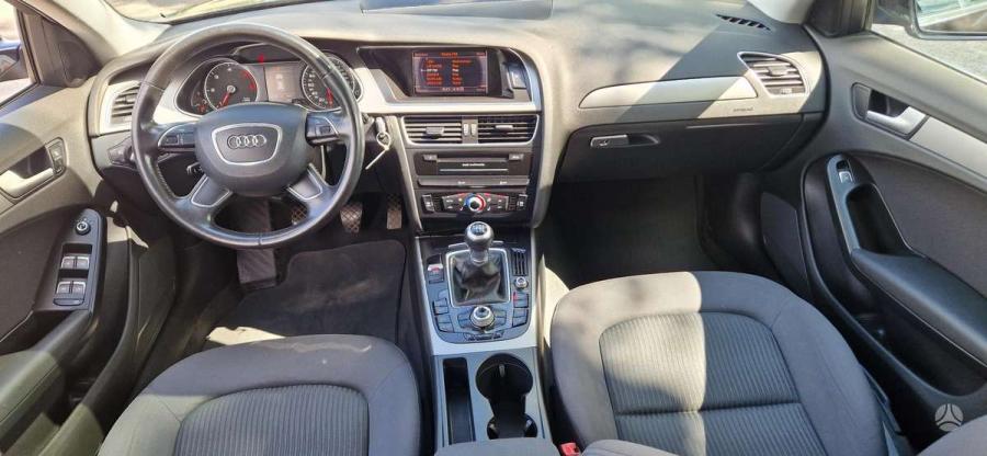 Pelēks Audi A4 2012 Marijampole, ar dzinēja tilpumu 1.97 L un nobraukumu 233 tūkst. km par 5900 €, foto 6 vietnē AUTOMOTO.COM.LV