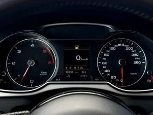 Pelēks Audi A4 2012 Rēzekne, ar dzinēja tilpumu 3.00 L un nobraukumu 334 tūkst. km par 8990 €, foto 29 vietnē AUTOMOTO.COM.LV