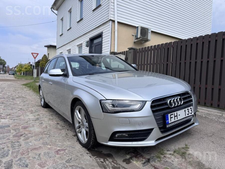 Grey Audi A4 2012 in Riga, with an engine capacity of 2.00 L and mileage of 350 thousand km for 6299 €, photo 4 on AUTOMOTO.COM.LV