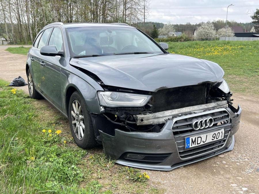 Grey Audi A4 2012 in Vilnius, with an engine capacity of 1.97 L and mileage of 332 thousand km for 2550 €, photo 3 on AUTOMOTO.COM.LV