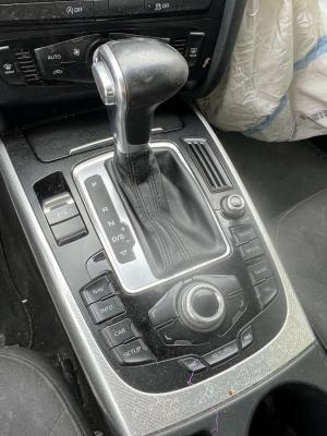 Grey Audi A4 2012 in Vilnius, with an engine capacity of 1.97 L and mileage of 332 thousand km for 2550 €, photo 8 on AUTOMOTO.COM.LV