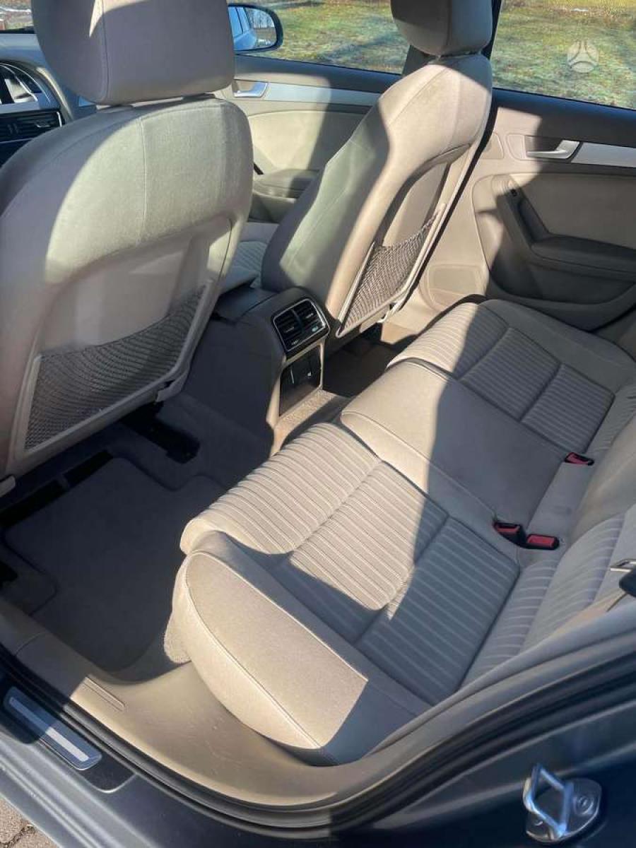 Pelēks Audi A4 2012 Biržai, ar dzinēja tilpumu 2.97 L un nobraukumu 405 tūkst. km par 5000 €, foto 7 vietnē AUTOMOTO.COM.LV