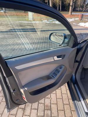 Pelēks Audi A4 2012 Biržai, ar dzinēja tilpumu 2.97 L un nobraukumu 405 tūkst. km par 5000 €, foto 9 vietnē AUTOMOTO.COM.LV