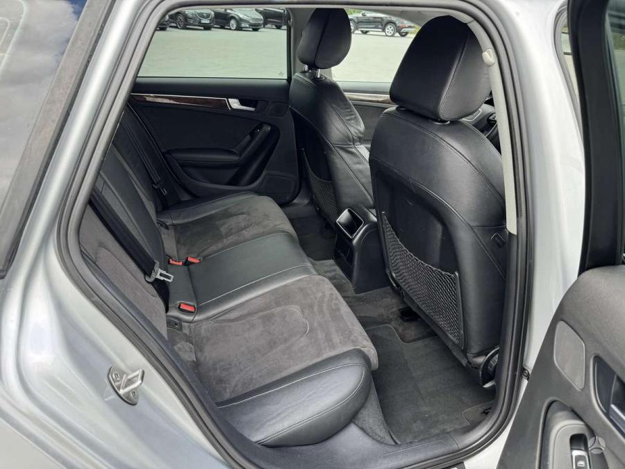 Pelēks Audi A4 2012 Telšiai, ar dzinēja tilpumu 1.97 L un nobraukumu 258 tūkst. km par 5999 €, foto 20 vietnē AUTOMOTO.COM.LV