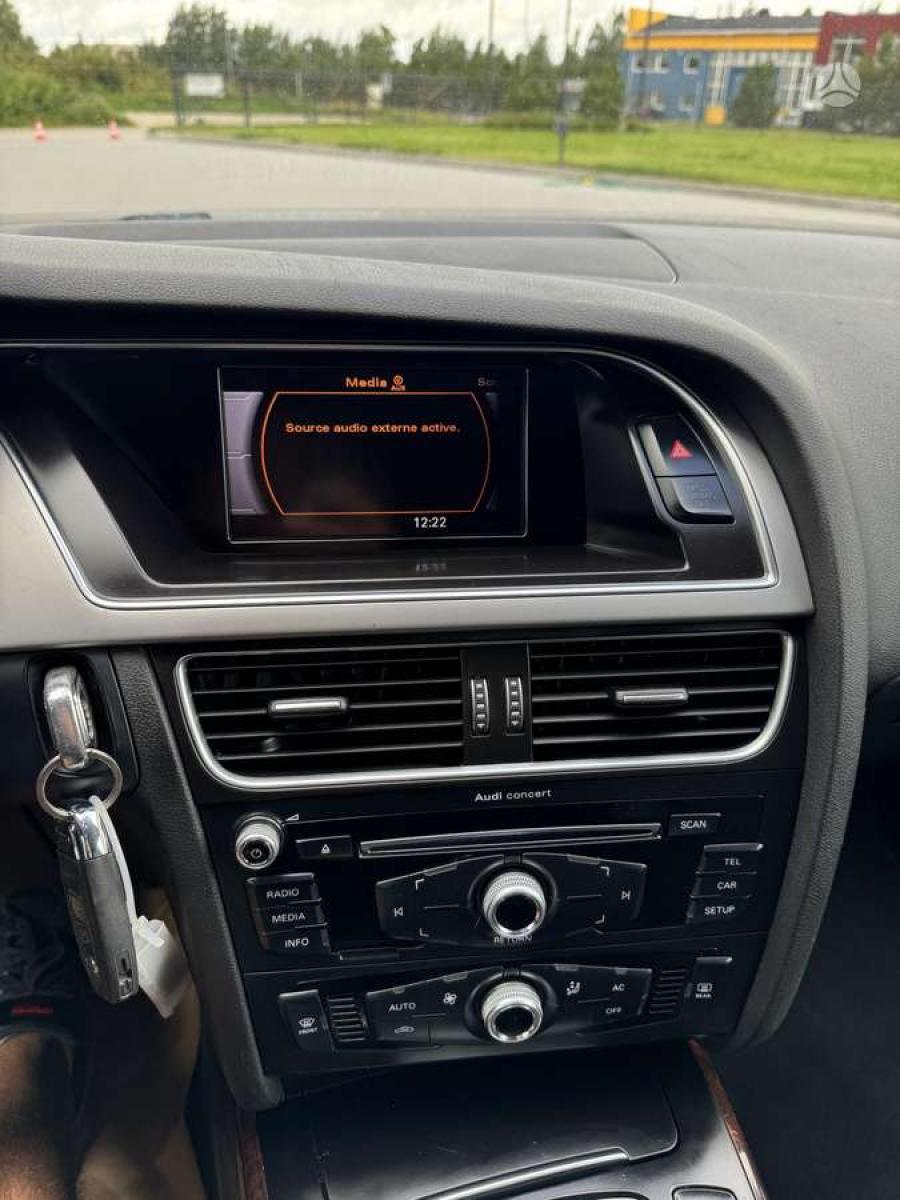 Pelēks Audi A4 2012 Telšiai, ar dzinēja tilpumu 1.97 L un nobraukumu 258 tūkst. km par 5999 €, foto 25 vietnē AUTOMOTO.COM.LV