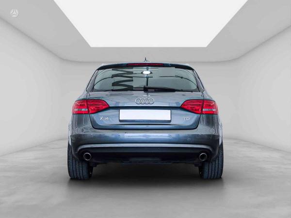 Grey Audi A4 2012 in Kaunas, with an engine capacity of 3.00 L and mileage of 292 thousand km for 8290 €, photo 5 on AUTOMOTO.COM.LV