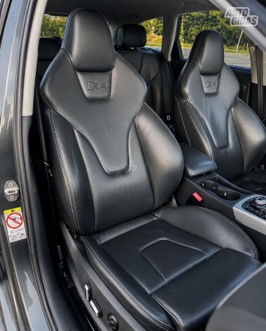 Pelēks Audi A4 2012 Tauragė, ar dzinēja tilpumu 2.00 L un nobraukumu 278 tūkst. km par 8450 €, foto 33 vietnē AUTOMOTO.COM.LV