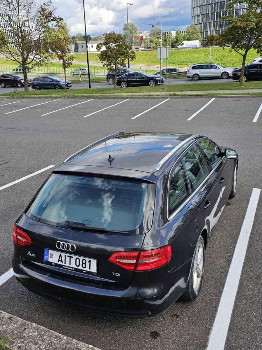 Grey Audi A4 2012 in Vilnius, with an engine capacity of 1.97 L and mileage of 302 thousand km for 6400 €, photo 5 on AUTOMOTO.COM.LV