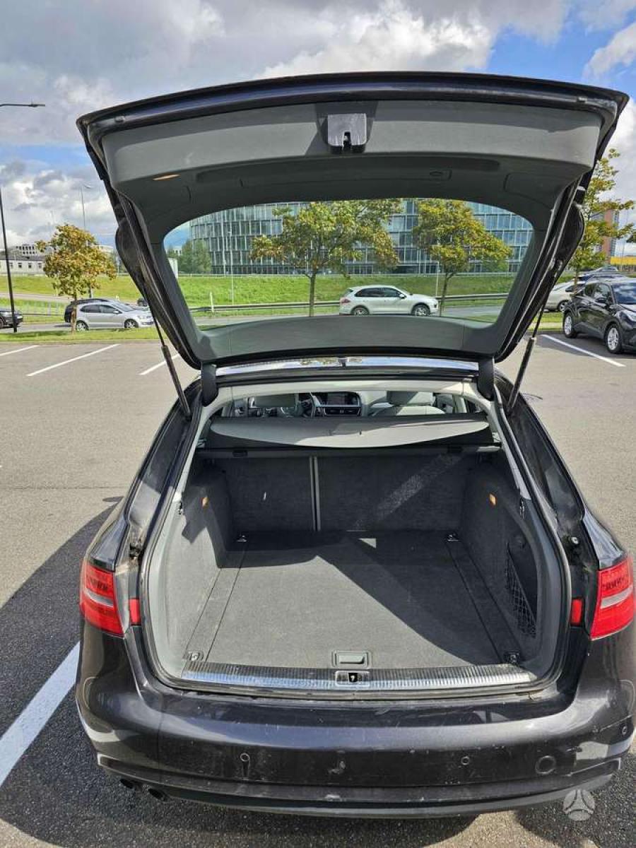 Grey Audi A4 2012 in Vilnius, with an engine capacity of 1.97 L and mileage of 302 thousand km for 6400 €, photo 12 on AUTOMOTO.COM.LV