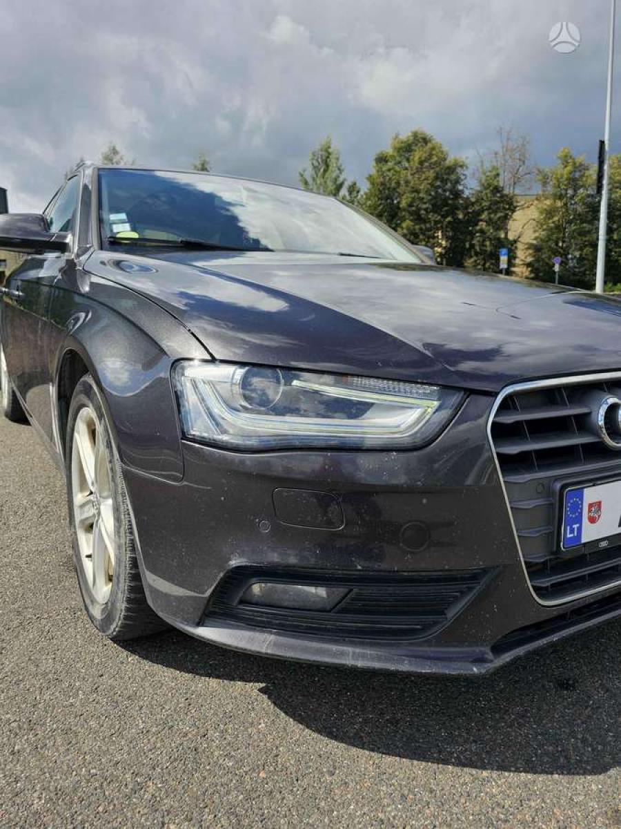 Grey Audi A4 2012 in Vilnius, with an engine capacity of 1.97 L and mileage of 302 thousand km for 6400 €, photo 15 on AUTOMOTO.COM.LV