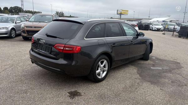 Grey Audi A4 2012 in Marijampole, with an engine capacity of 1.97 L and mileage of 301 thousand km for 6500 €, photo 3 on AUTOMOTO.COM.LV