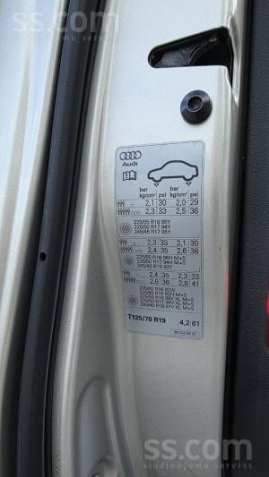 Pelēks Audi A4 2012 Jelgava, ar dzinēja tilpumu 2.00 L un nobraukumu 395 tūkst. km par 7400 €, foto 24 vietnē AUTOMOTO.COM.LV