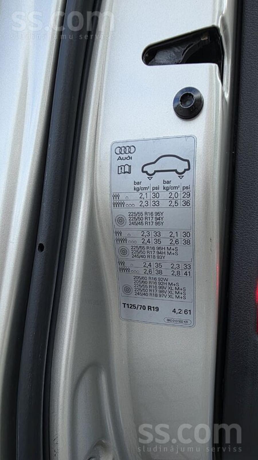 Pelēks Audi A4 2012 Jelgava, ar dzinēja tilpumu 2.00 L un nobraukumu 395 tūkst. km par 7400 €, foto 24 vietnē AUTOMOTO.COM.LV