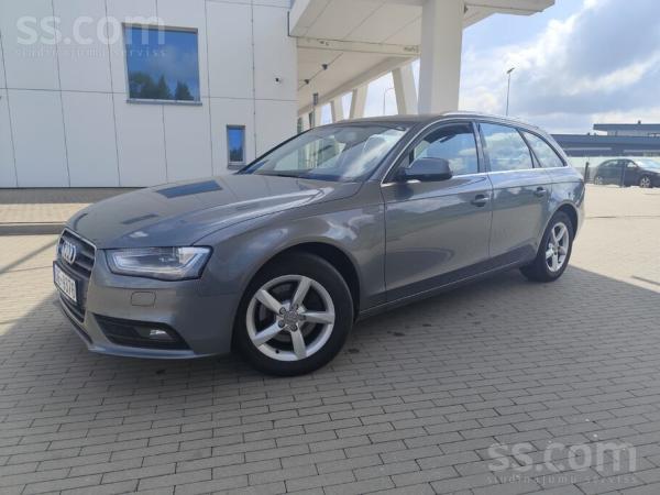 Pelēks Audi A4 2013 Rēzekne, ar dzinēja tilpumu 2.00 L un nobraukumu 0 tūkst. km par 8400 €, foto 3 vietnē AUTOMOTO.COM.LV