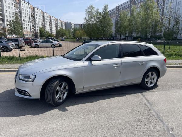 Pelēks Audi A4 2013 Rīga, ar dzinēja tilpumu 2.00 L un nobraukumu 301 tūkst. km par 6700 €, foto 2 vietnē AUTOMOTO.COM.LV