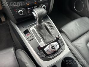 Grey Audi A4 2013 in Riga, with an engine capacity of 3.00 L and mileage of 288 thousand km for 9600 €, photo 23 on AUTOMOTO.COM.LV