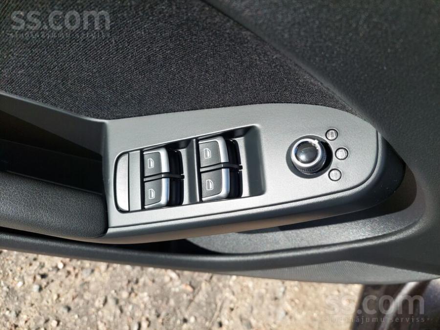 Pelēks Audi A4 2013 Cēsis, ar dzinēja tilpumu 2.00 L un nobraukumu 260 tūkst. km par 8200 €, foto 9 vietnē AUTOMOTO.COM.LV