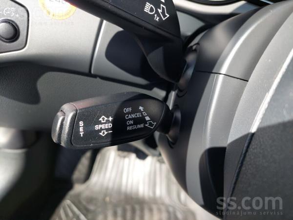 Grey Audi A4 2013 in Cesis, with an engine capacity of 2.00 L and mileage of 260 thousand km for 8200 €, photo 9 on AUTOMOTO.COM.LV
