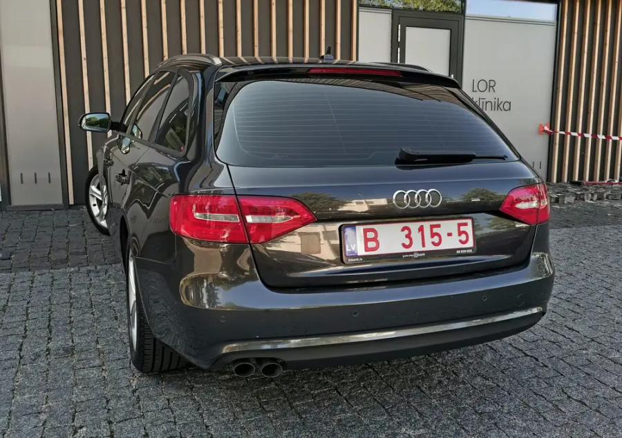 Grey Audi A4 2013 in Riga, with an engine capacity of 2.00 L and mileage of 241 thousand km for 10590 €, photo 7 on AUTOMOTO.COM.LV