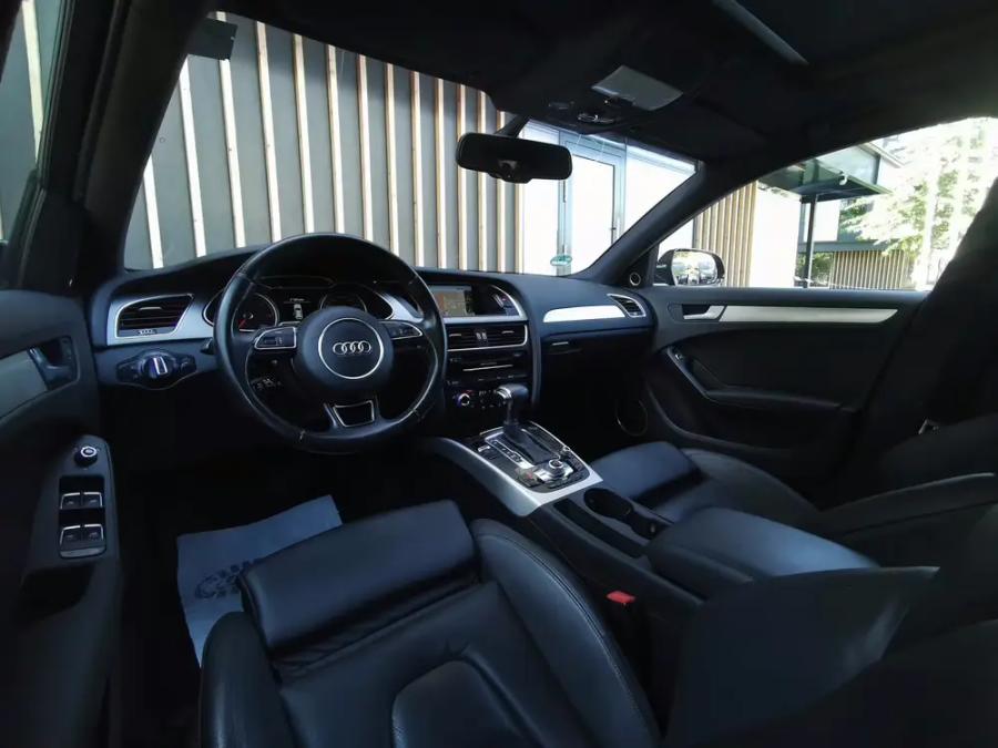 Grey Audi A4 2013 in Riga, with an engine capacity of 2.00 L and mileage of 241 thousand km for 10590 €, photo 12 on AUTOMOTO.COM.LV
