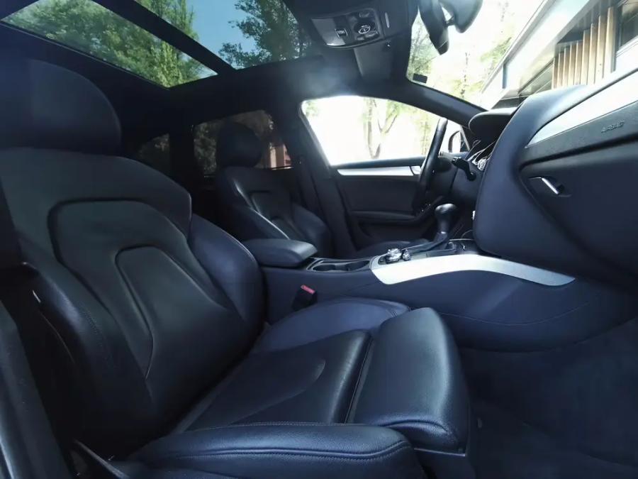 Grey Audi A4 2013 in Riga, with an engine capacity of 2.00 L and mileage of 241 thousand km for 10590 €, photo 18 on AUTOMOTO.COM.LV