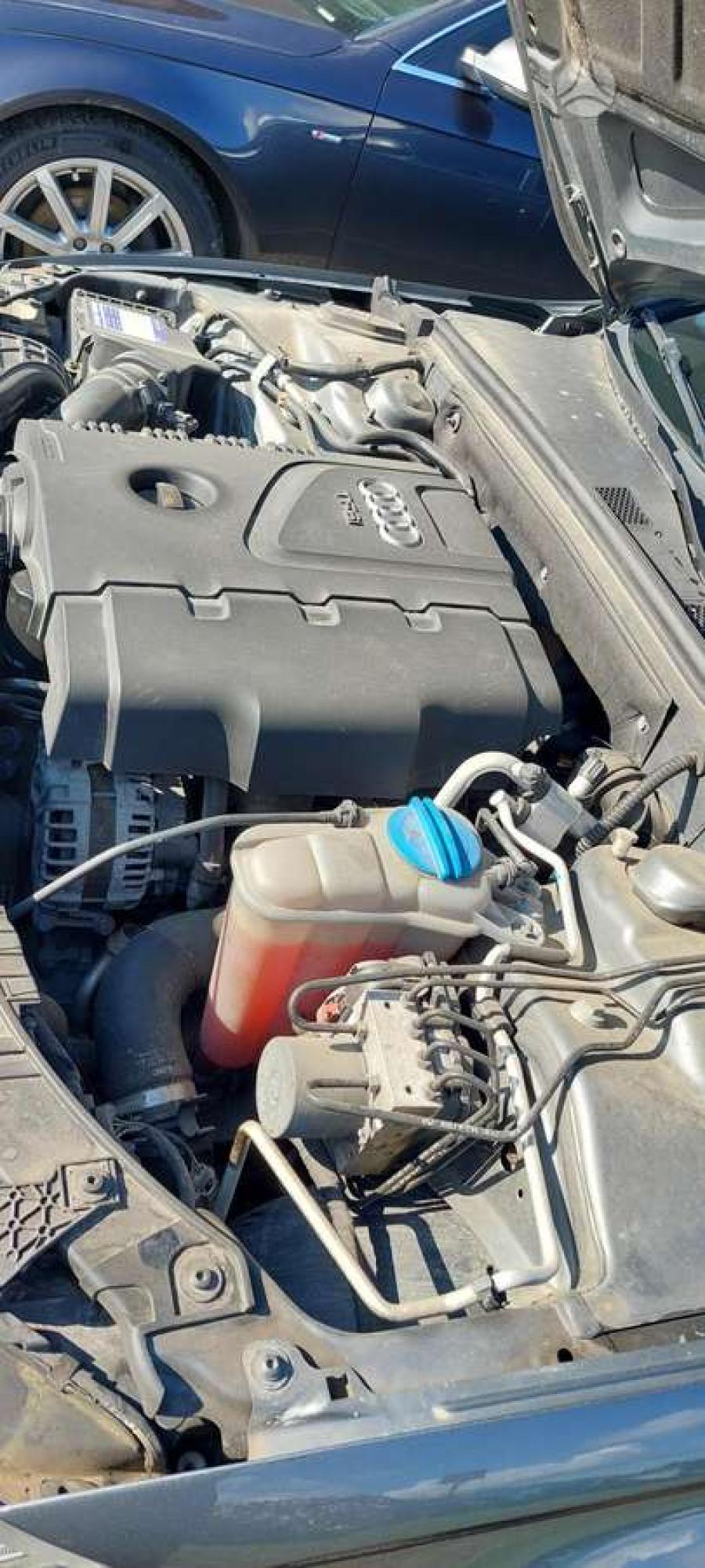 Grey Audi A4 2013 in Klaipeda, with an engine capacity of 1.80 L and mileage of 304 thousand km for 7600 €, photo 16 on AUTOMOTO.COM.LV