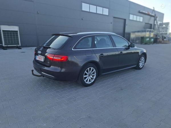 Pelēks Audi A4 2013 Kauņa, ar dzinēja tilpumu 1.97 L un nobraukumu 325 tūkst. km par 6450 €, foto 9 vietnē AUTOMOTO.COM.LV
