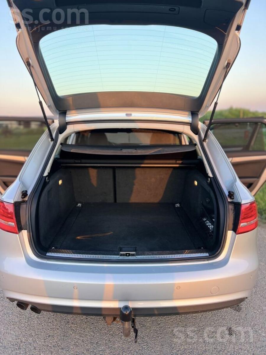 Grey Audi A4 2013 in Riga, with an engine capacity of 2.00 L and mileage of 262 thousand km for 8000 €, photo 13 on AUTOMOTO.COM.LV