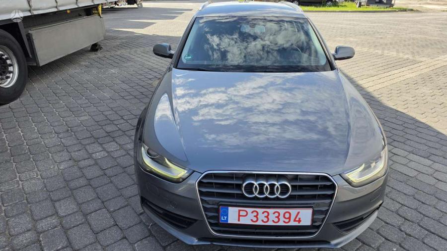 Grey Audi A4 2013 in Alytus, with an engine capacity of 1.97 L and mileage of 289 thousand km for 5799 €, photo 4 on AUTOMOTO.COM.LV