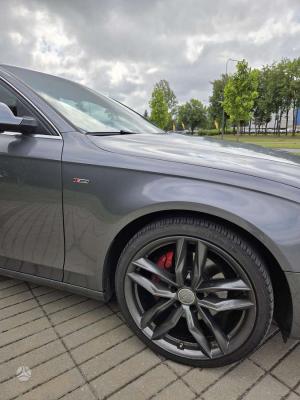 Grey Audi A4 2013 in Kaunas, with an engine capacity of 2.97 L and mileage of 325 thousand km for 8200 €, photo 4 on AUTOMOTO.COM.LV