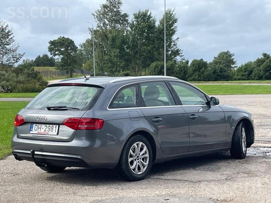 Pelēks Audi A4 2013 Liepāja, ar dzinēja tilpumu 2.00 L un nobraukumu 266 tūkst. km par 7990 €, foto 3 vietnē AUTOMOTO.COM.LV