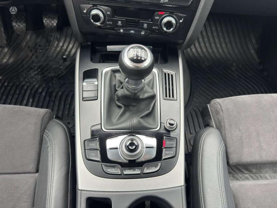 Grey Audi A4 2013 in Kaunas, with an engine capacity of 3.00 L and mileage of 315 thousand km for 8290 €, photo 15 on AUTOMOTO.COM.LV