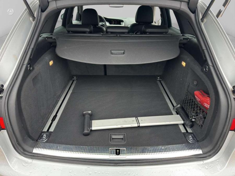 Grey Audi A4 2013 in Kaunas, with an engine capacity of 3.00 L and mileage of 315 thousand km for 8290 €, photo 20 on AUTOMOTO.COM.LV