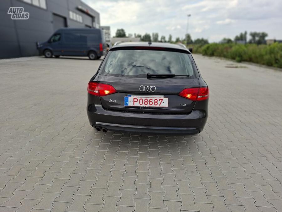 Pelēks Audi A4 2013 Kauņa, ar dzinēja tilpumu 2.00 L un nobraukumu 340 tūkst. km par 6666 €, foto 14 vietnē AUTOMOTO.COM.LV