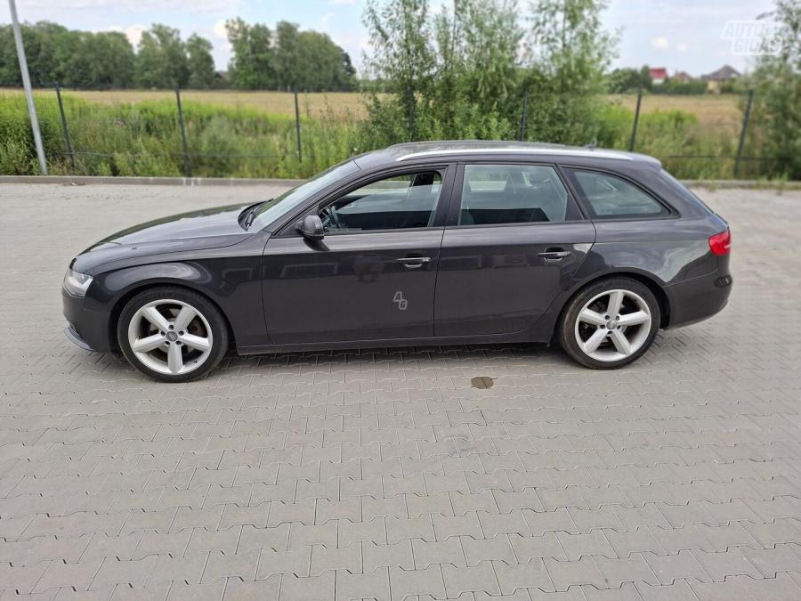 Pelēks Audi A4 2013 Kauņa, ar dzinēja tilpumu 2.00 L un nobraukumu 340 tūkst. km par 6666 €, foto 17 vietnē AUTOMOTO.COM.LV