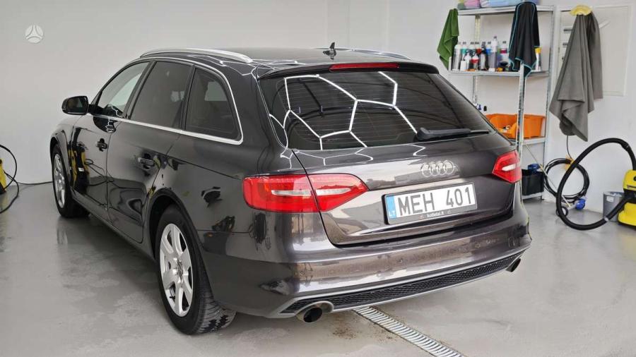 Pelēks Audi A4 2013 Kauņa, ar dzinēja tilpumu 1.80 L un nobraukumu 308 tūkst. km par 8000 €, foto 10 vietnē AUTOMOTO.COM.LV