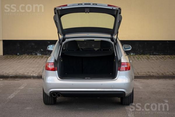 Grey Audi A4 2013 in Tukums, with an engine capacity of 2.00 L and mileage of 201 thousand km for 9950 €, photo 7 on AUTOMOTO.COM.LV