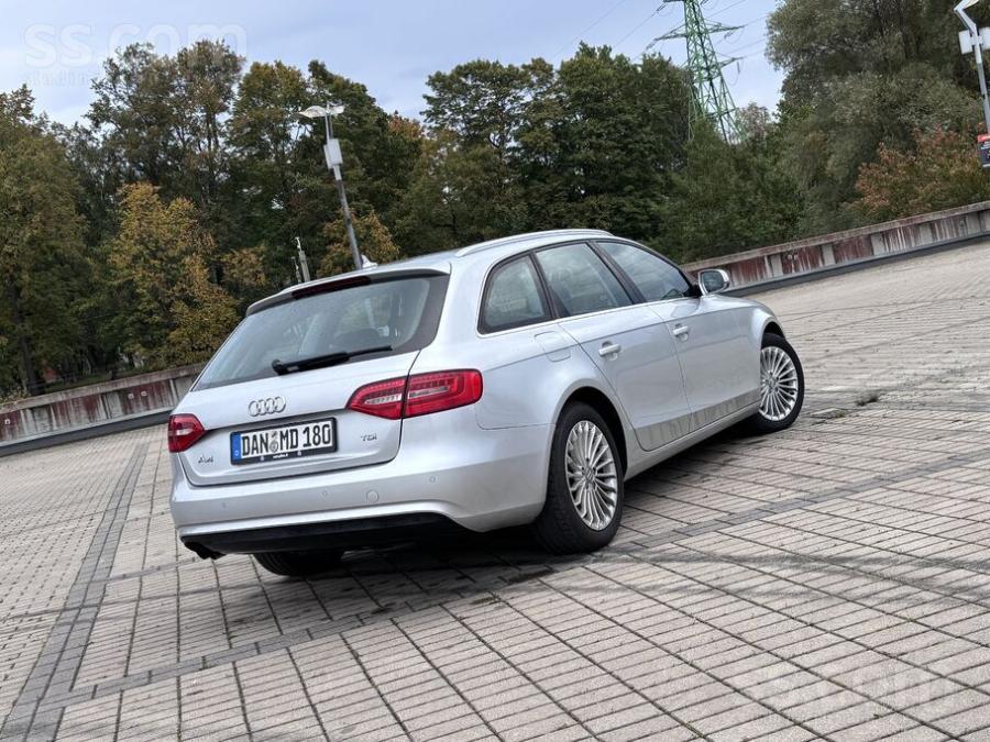 Pelēks Audi A4 2013 Rīga, ar dzinēja tilpumu 2.00 L un nobraukumu 219 tūkst. km par 7000 €, foto 5 vietnē AUTOMOTO.COM.LV