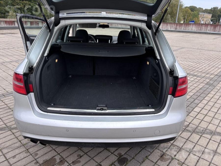 Pelēks Audi A4 2013 Rīga, ar dzinēja tilpumu 2.00 L un nobraukumu 219 tūkst. km par 7000 €, foto 13 vietnē AUTOMOTO.COM.LV