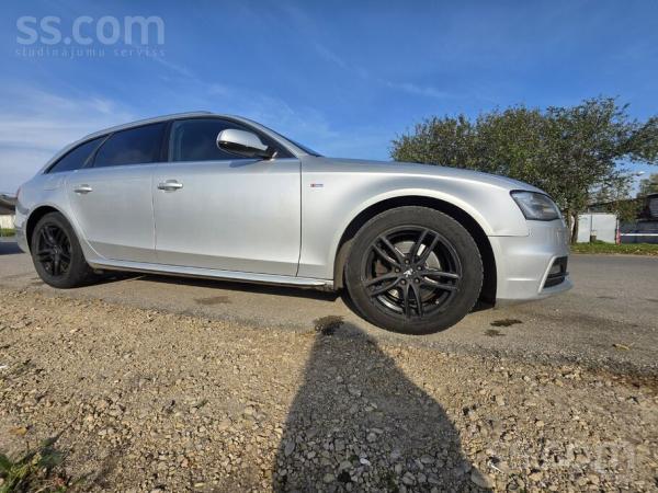 Pelēks Audi A4 2013 Rīga, ar dzinēja tilpumu 2.00 L un nobraukumu 476 tūkst. km par 8900 €, foto 4 vietnē AUTOMOTO.COM.LV