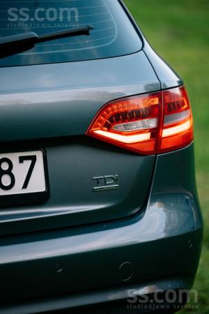 Pelēks Audi A4 2013 Madona, ar dzinēja tilpumu 2.00 L un nobraukumu 340 tūkst. km par 7999 €, foto 7 vietnē AUTOMOTO.COM.LV