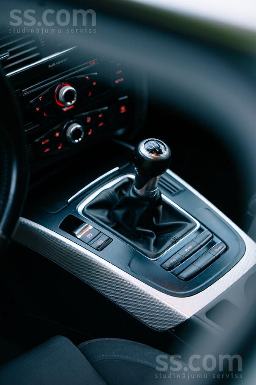 Pelēks Audi A4 2013 Madona, ar dzinēja tilpumu 2.00 L un nobraukumu 340 tūkst. km par 7999 €, foto 18 vietnē AUTOMOTO.COM.LV
