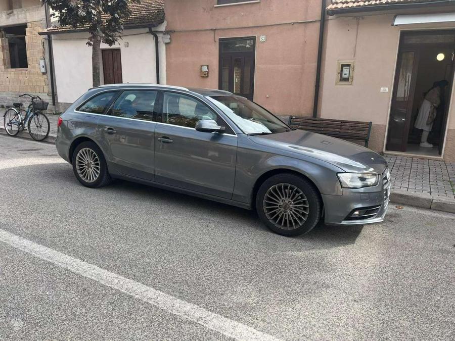 Pelēks Audi A4 2014 Šauļi, ar dzinēja tilpumu 1.97 L un nobraukumu 275 tūkst. km par 5200 €, foto 1 vietnē AUTOMOTO.COM.LV