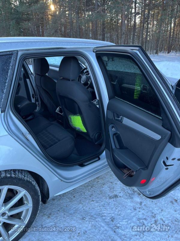 Pelēks Audi A4 2014 Tallina, ar dzinēja tilpumu 2.00 L un nobraukumu 276 tūkst. km par 9700 €, foto 11 vietnē AUTOMOTO.COM.LV