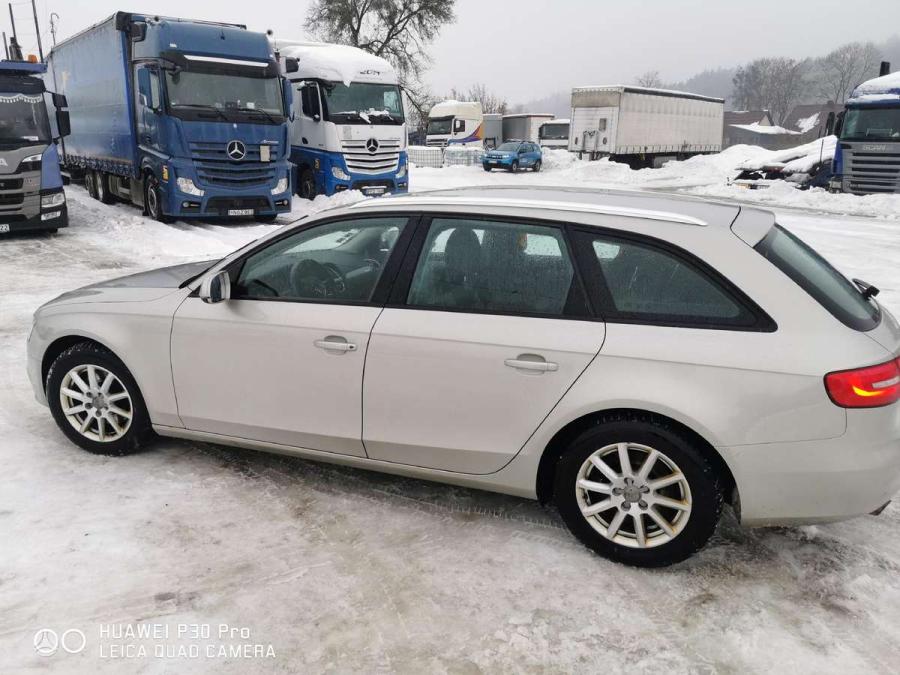 Pelēks Audi A4 2014 Prienai, ar dzinēja tilpumu 1.97 L un nobraukumu 273 tūkst. km par 6999 €, foto 10 vietnē AUTOMOTO.COM.LV