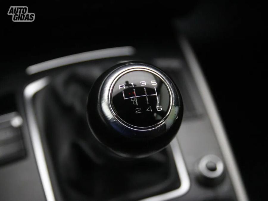 Grey Audi A4 2014 in Vilnius, with an engine capacity of 2.00 L and mileage of 255 thousand km for 8499 €, photo 30 on AUTOMOTO.COM.LV
