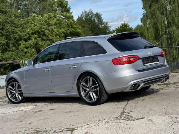 Grey Audi A4 2014 in Vilnius, with an engine capacity of 1.97 L and mileage of 243 thousand km for 8900 €, photo 3 on AUTOMOTO.COM.LV