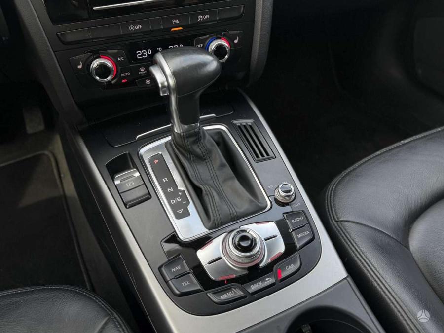 Pelēks Audi A4 2014 Viļņa, ar dzinēja tilpumu 1.97 L un nobraukumu 243 tūkst. km par 8900 €, foto 10 vietnē AUTOMOTO.COM.LV