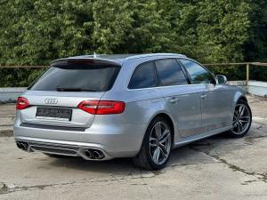 Pelēks Audi A4 2014 Viļņa, ar dzinēja tilpumu 1.97 L un nobraukumu 243 tūkst. km par 8900 €, foto 18 vietnē AUTOMOTO.COM.LV